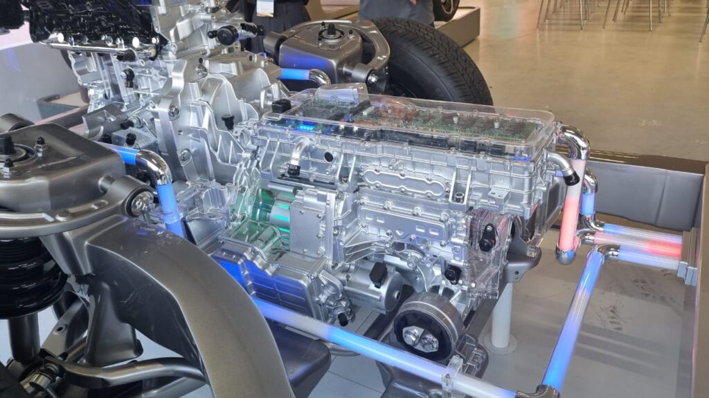 Tudo sobre a plataforma DM-O da BYD Shark: descrição detalhada e ...