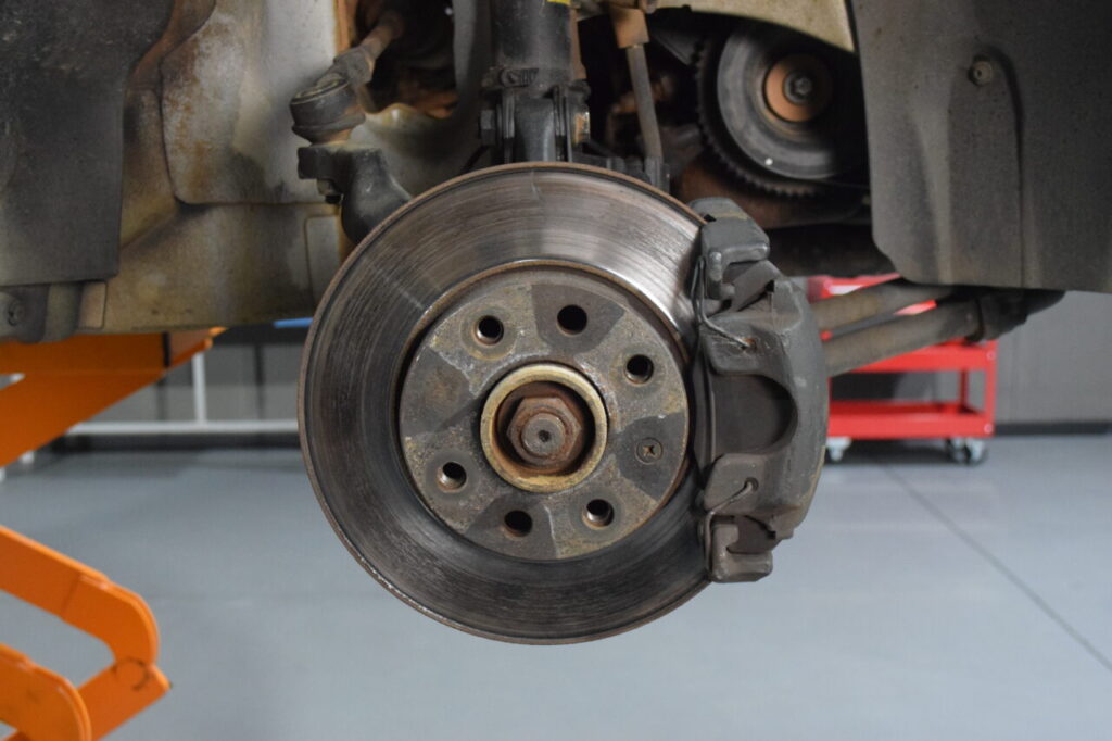 Saiba qual é a diferença entre discos de freio sólidos e ventilados